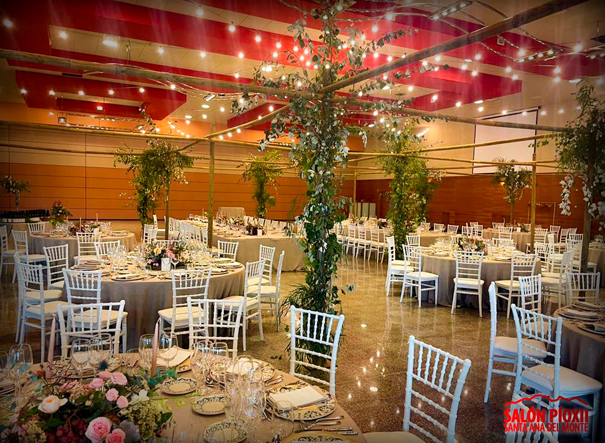 Reserva Online de mesas para salones Pio XII de Jumilla: el lugar ...